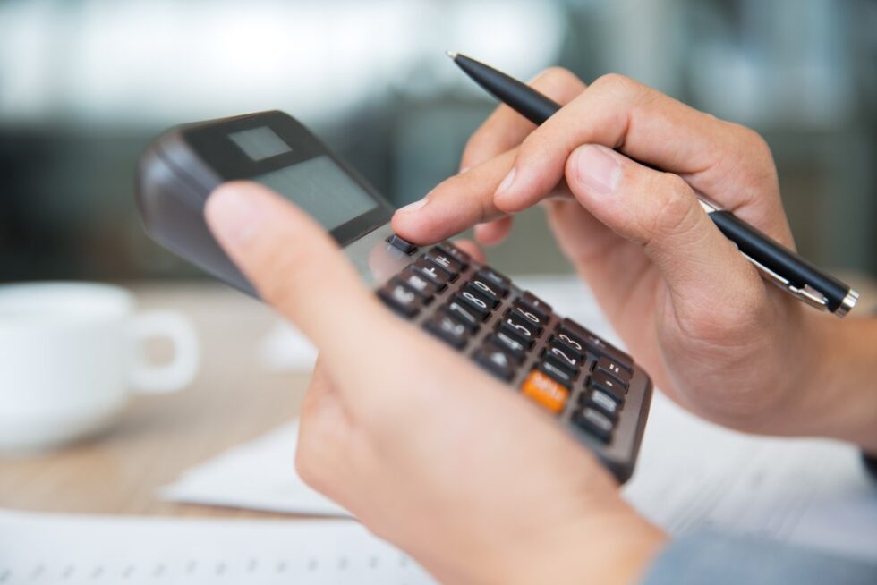 Controlador Financiero: Ejemplo De Currículum + Plantilla Gratis En Word